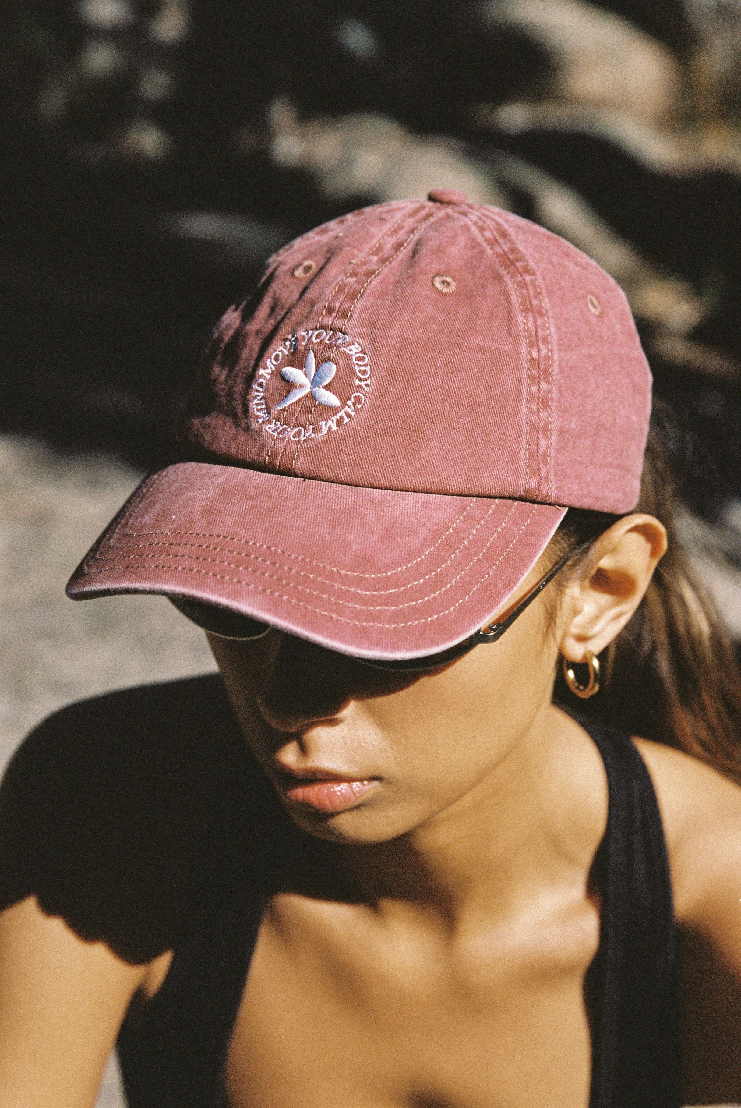 Move your body Dad Cap in Stone Wash Red | NALA + WILD